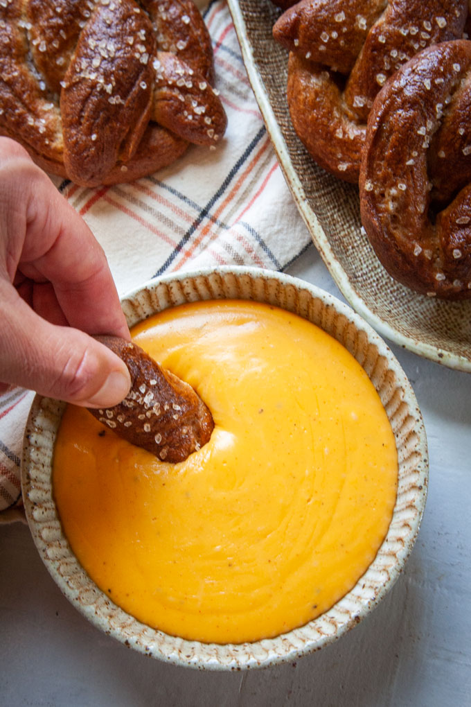 Beer Cheese Dip | Beer Cheese Dip for Pretzels | Eat the Love