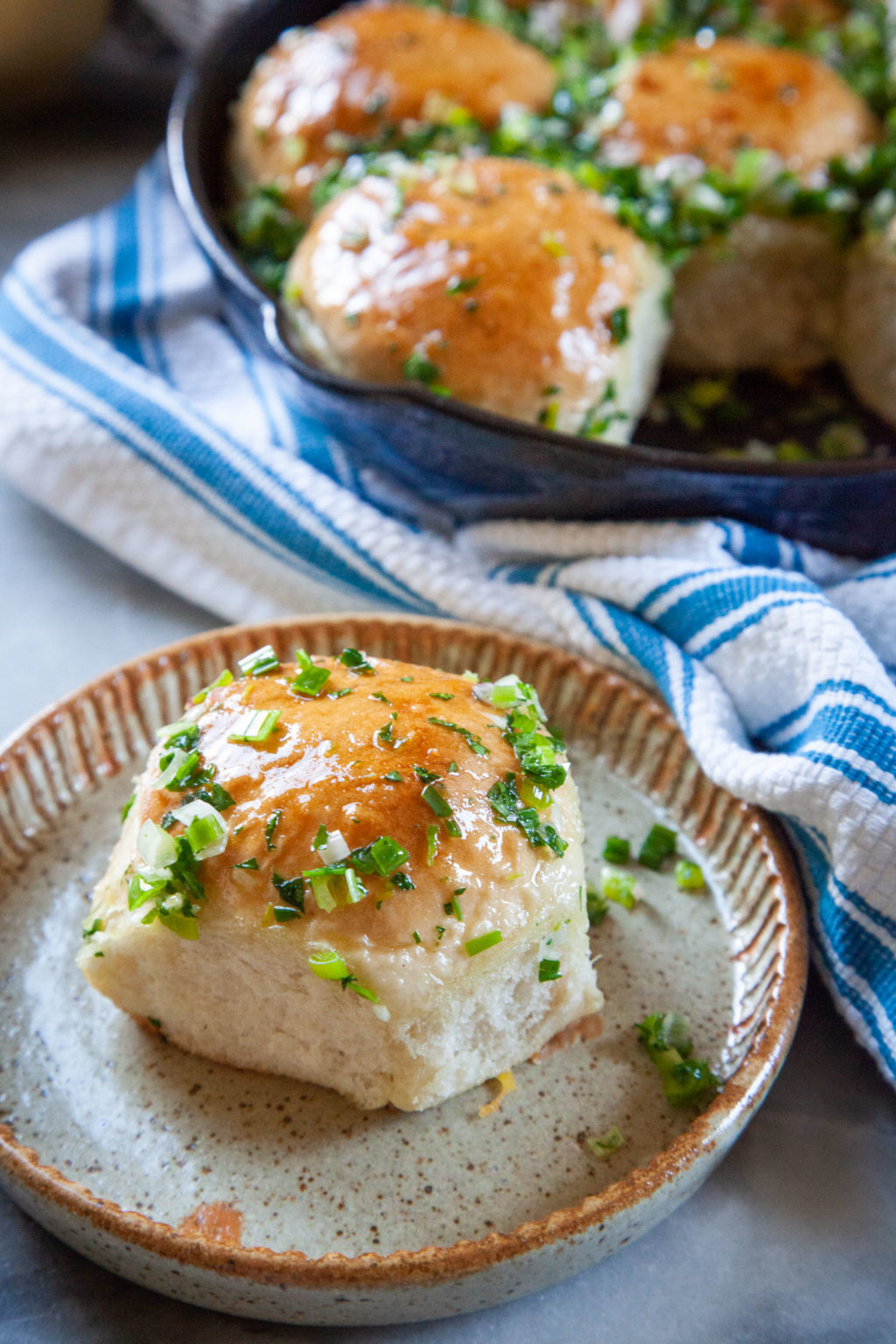 Pampushky, Ukrainian Garlic Bread - Eat The Love