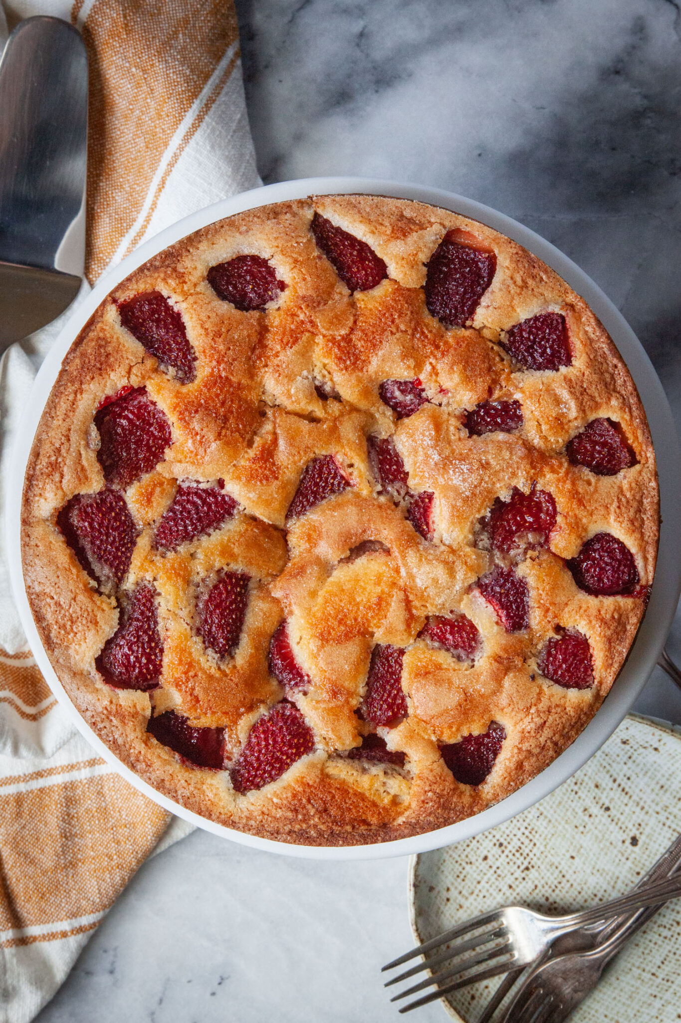 Easy Strawberry Cake | Strawberry Cake | Eat the Love